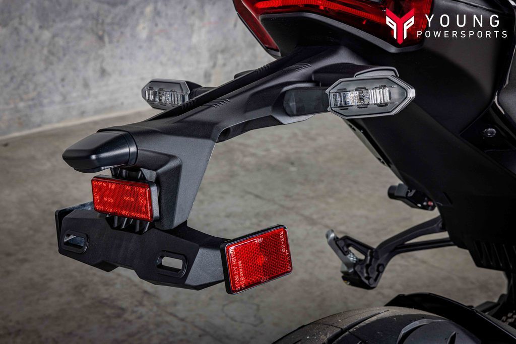 2025 Kawasaki Z900 ABS Metallic Spark Black/Metallic Carbon Gray ...