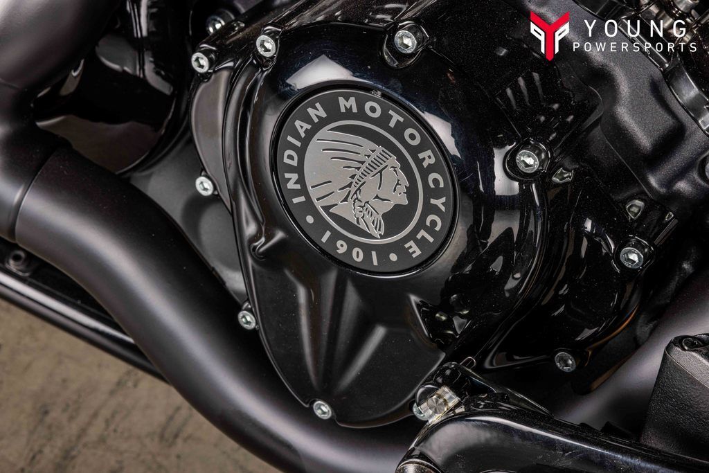 2025 Indian Motorcycle® Chief® Bobber Dark Horse® Black Smoke ...