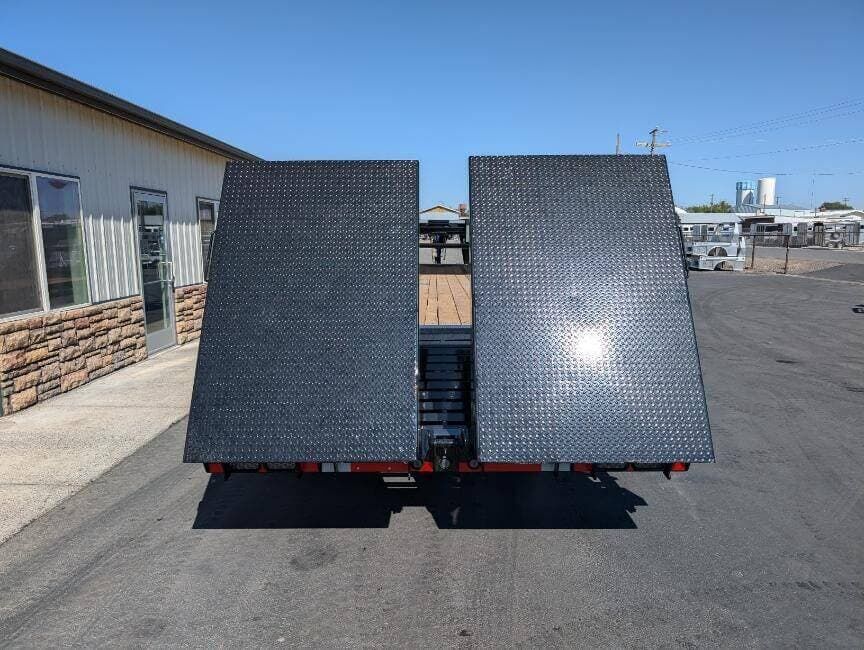 2026 Load Trail GP 102x30' Tandem Low-Pro Gooseneck Trailer 24K ...