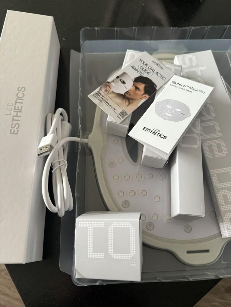 LED Esthetics Glotech Mask Pro-Red And Blue Light | Beauty ...