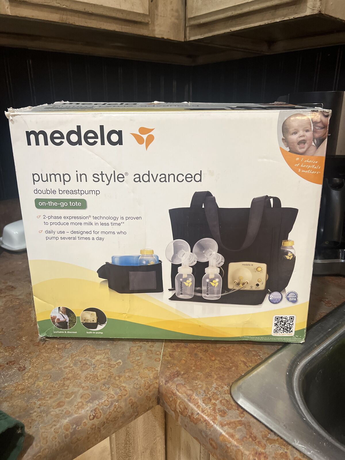 Medela Double Breast Pump & To Go Tote | Feeding | KSL Classifieds