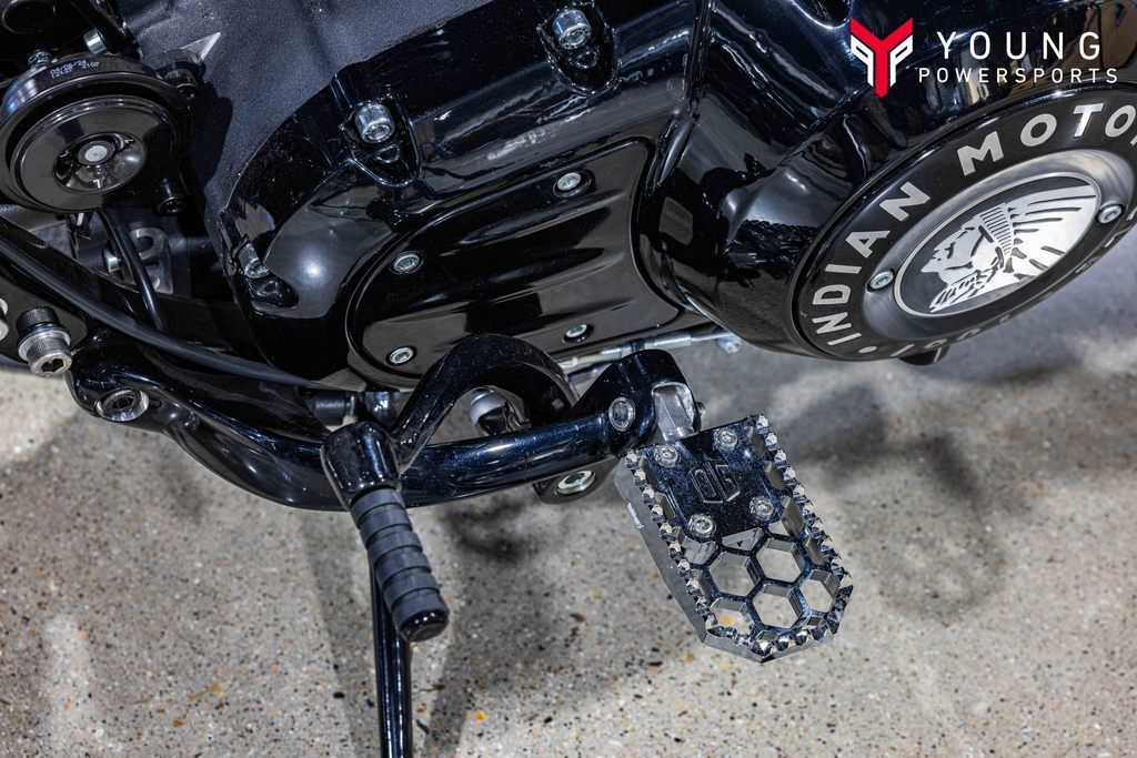 2025 Indian Motorcycle® Sport Chief Cascade Green Metallic ...