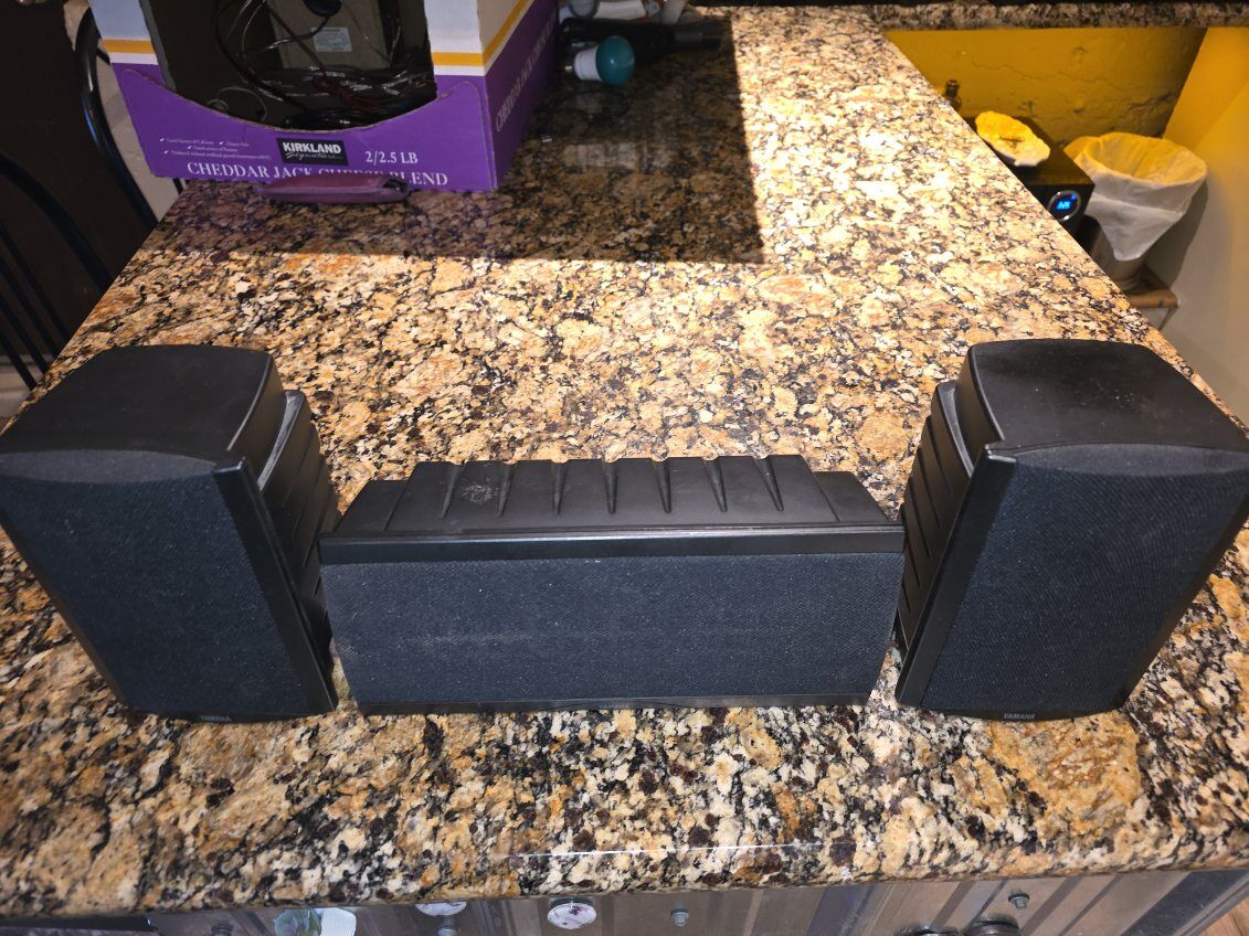 Yamaha NS-A327 Speaker System Left, Center, Right surround speakers ...