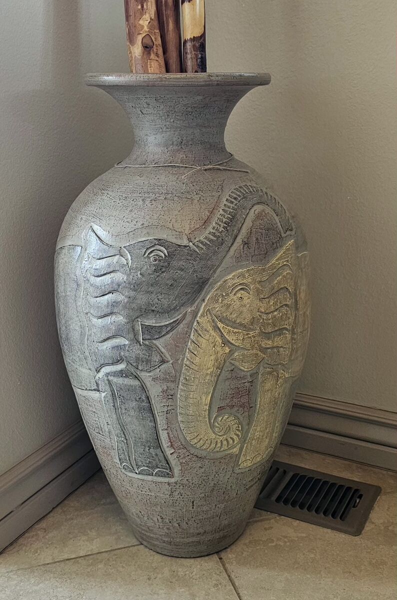 Floor Vase 25"H 14"W | Ceramics/Porcelain/Glass/Pottery | KSL Classifieds