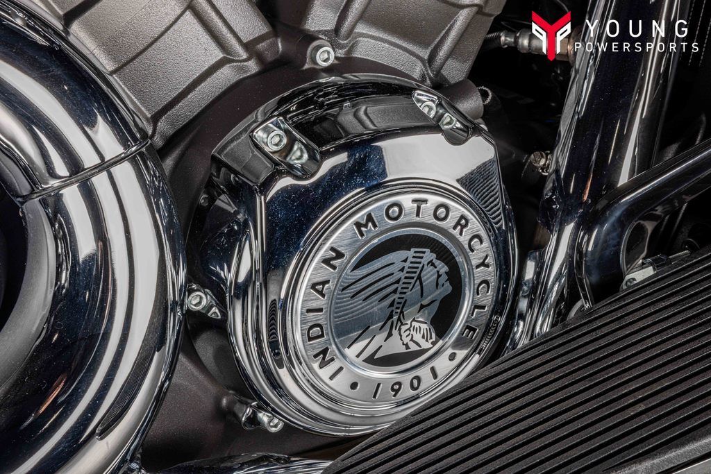 2025 Indian Motorcycle® Pursuit® Limited w/PowerBand Audio Black ...