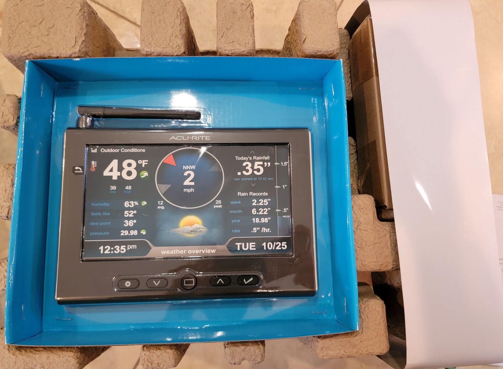 New in Box AcuRite Iris (5-in-1) Weather Station for Indoor/Outdoor ...