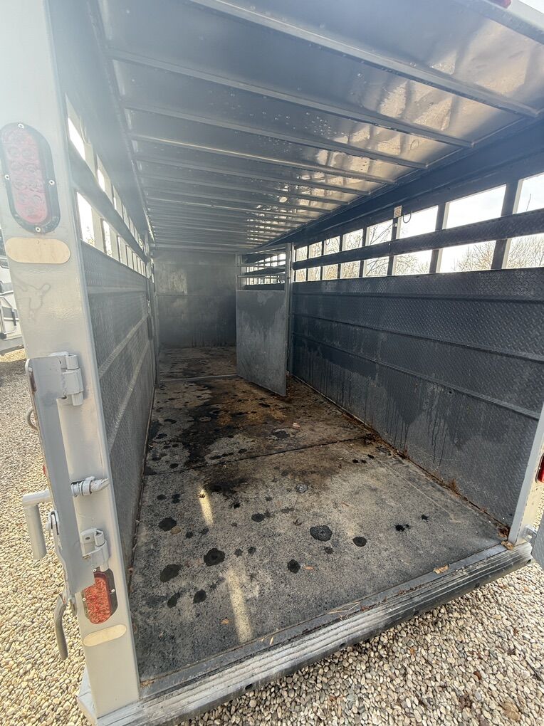 2012 24' Snake River HD Stock Combo | Horses/Livestock, Trailers | KSL ...