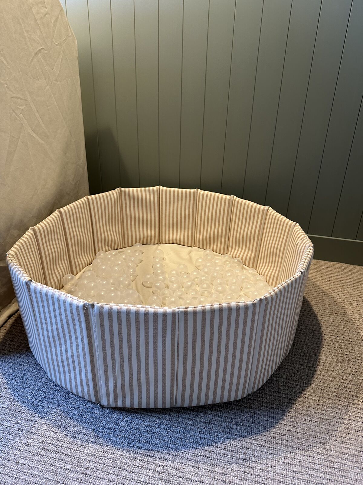 Gathre Children's Ball Pit | Play Furniture | KSL Classifieds