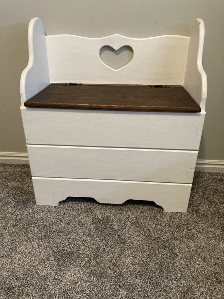 Small Cedar Chest | Buffets, Hutches and Curios | KSL Classifieds