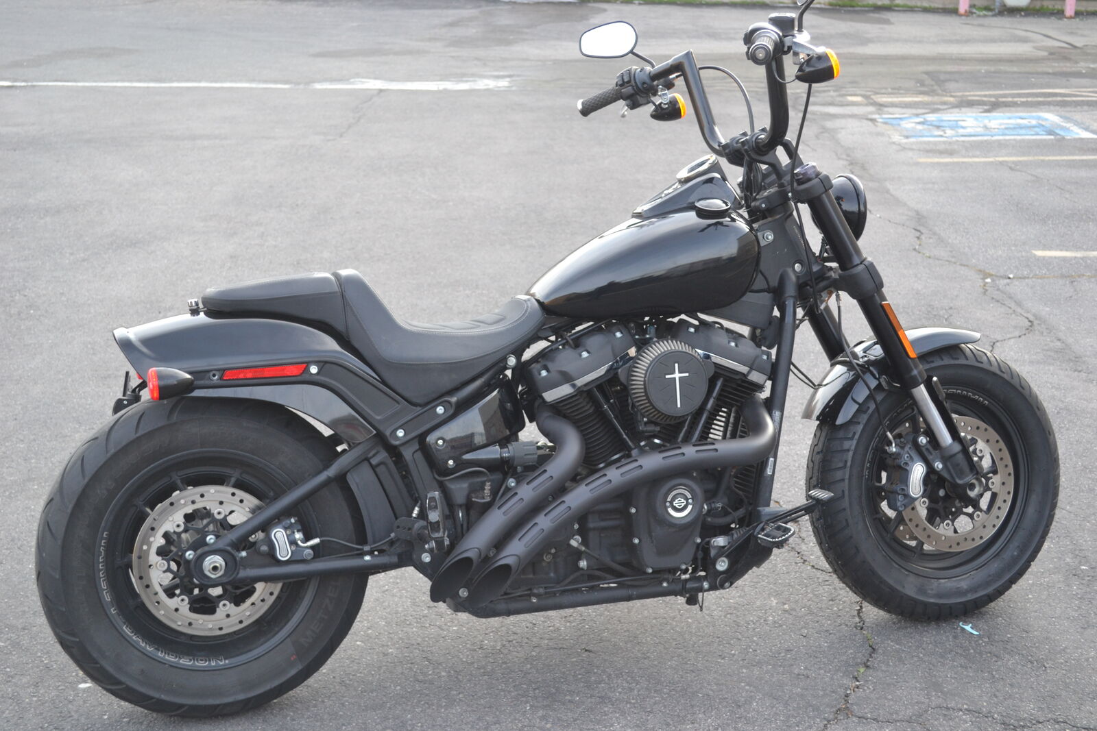 2019 Harley Davidson Fat Bob 107 - Softail Cruiser | Motorcycles, Road ...