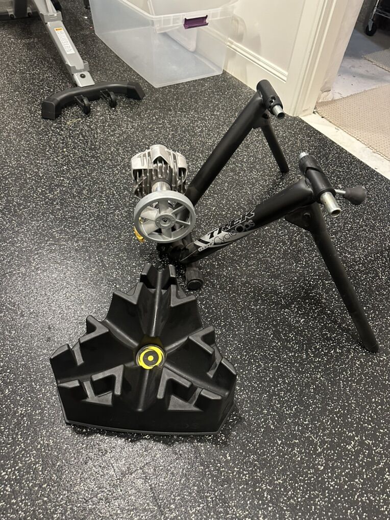 Trek Fluid CycleOps Trainer & Front Wheel Stand | Bike Accessories ...