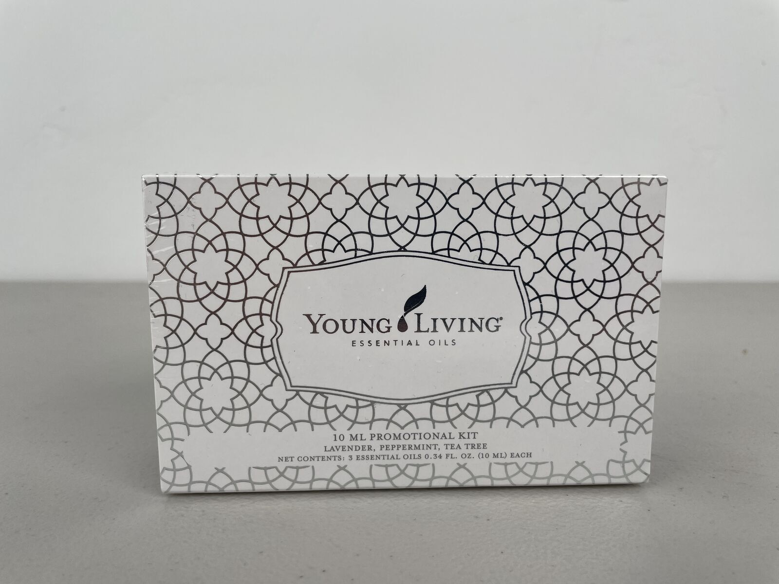 Young Living 10 ML Promotional Kit - Lavender, Peppermint, Tea Tree ...