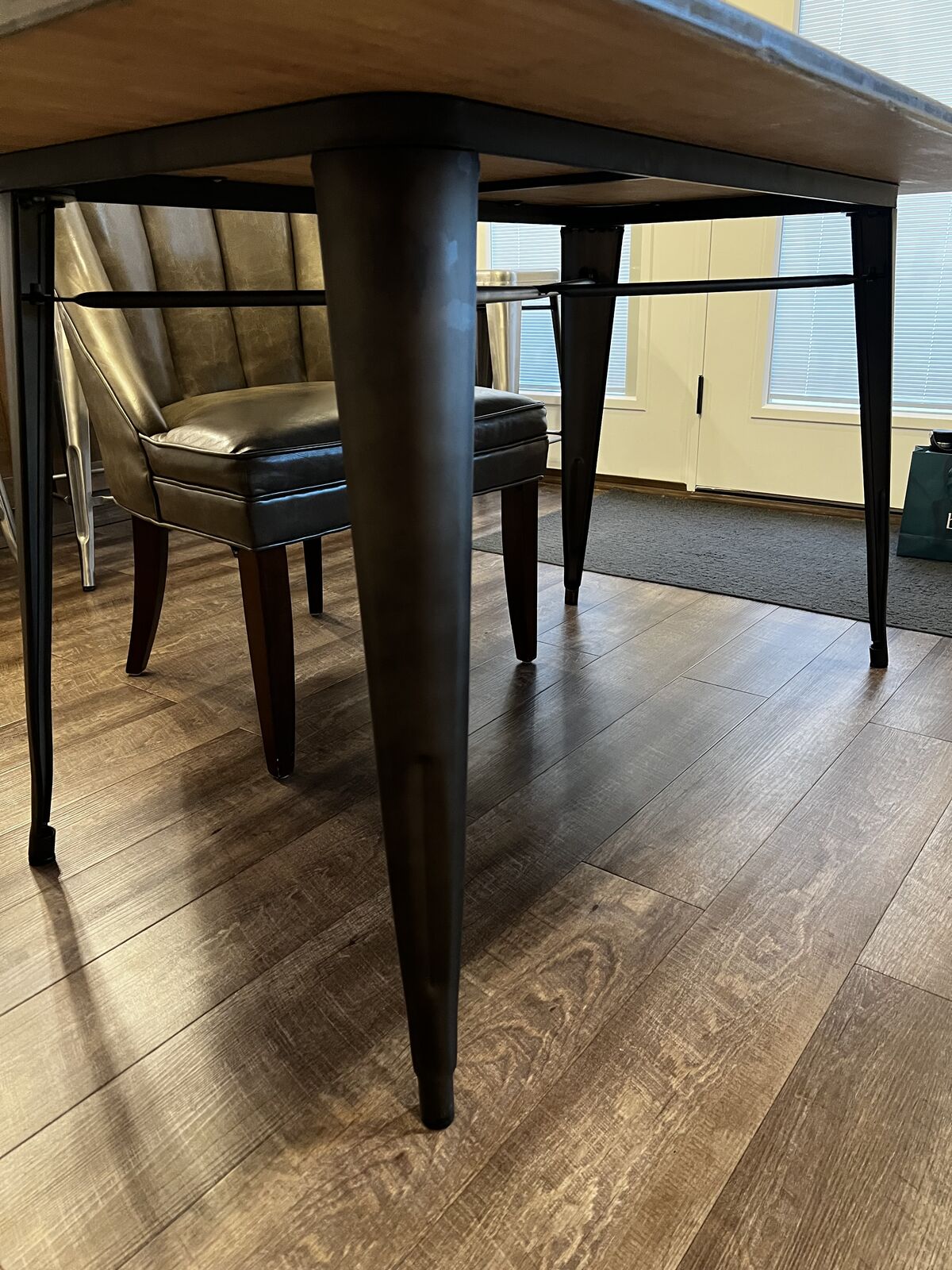 Kitchen table with 4 chairs | Dining Tables | KSL Classifieds