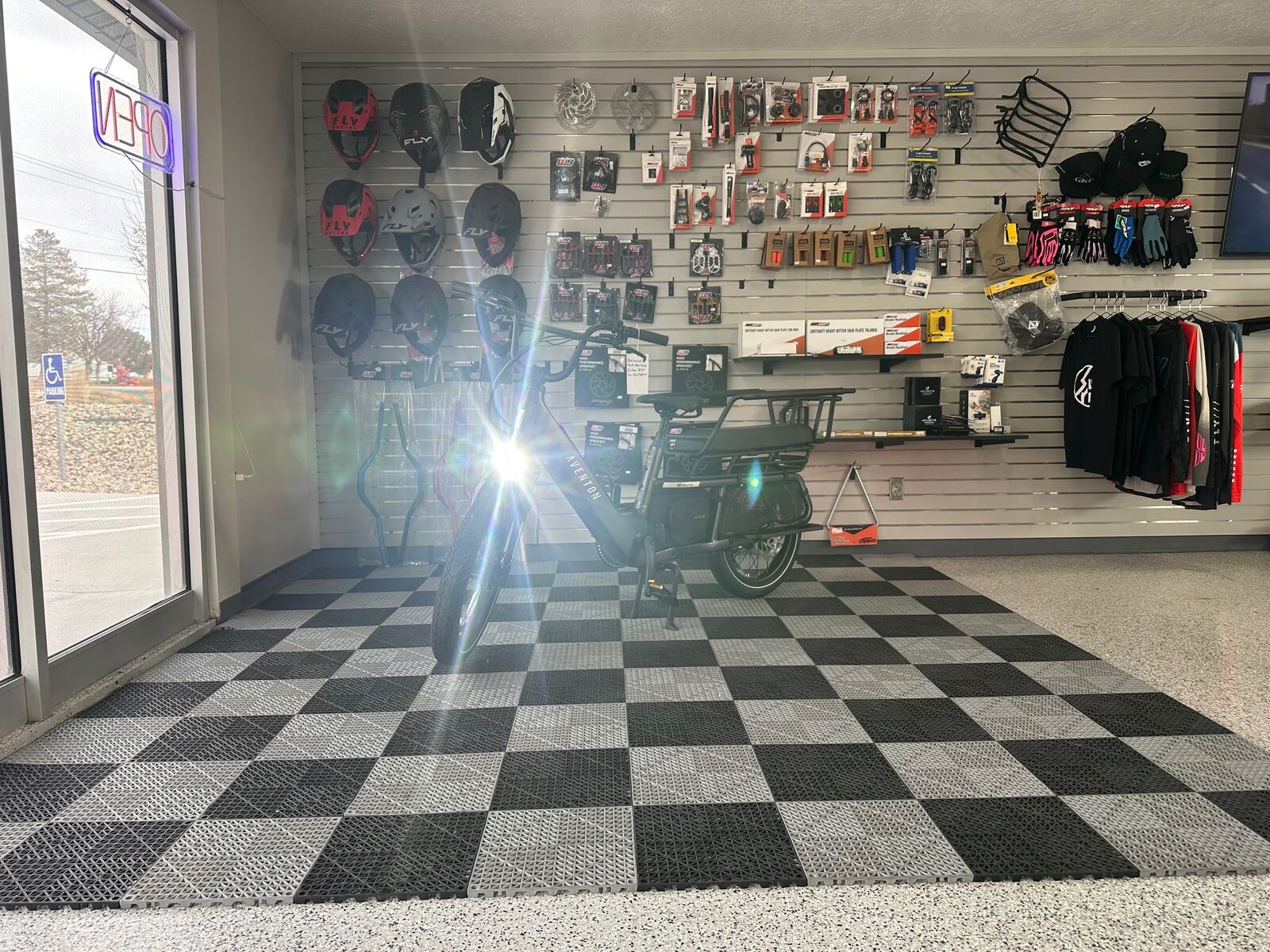 Aventon Abound Cargo E-Bike – BLACK | Ready to Ride | Electric Bikes | KSL Classifieds