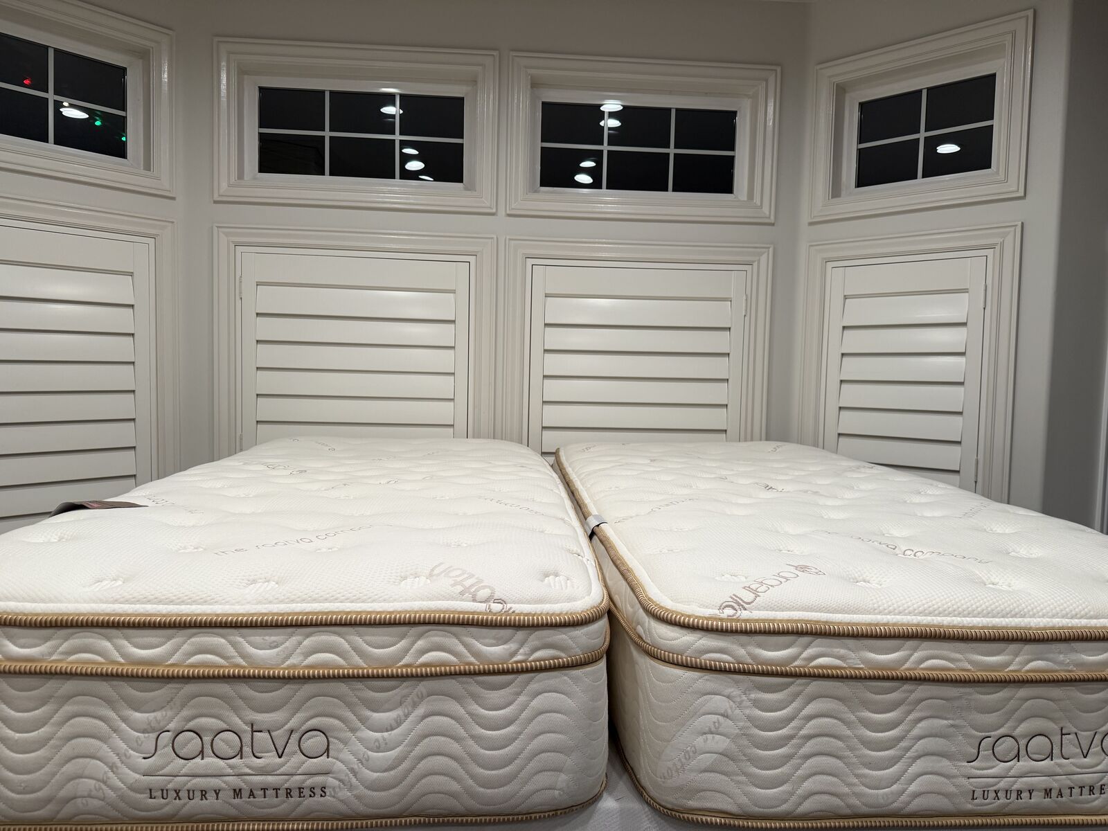 High End! Split king Saatva mattress! Only $375 | Beds, Mattresses and ...