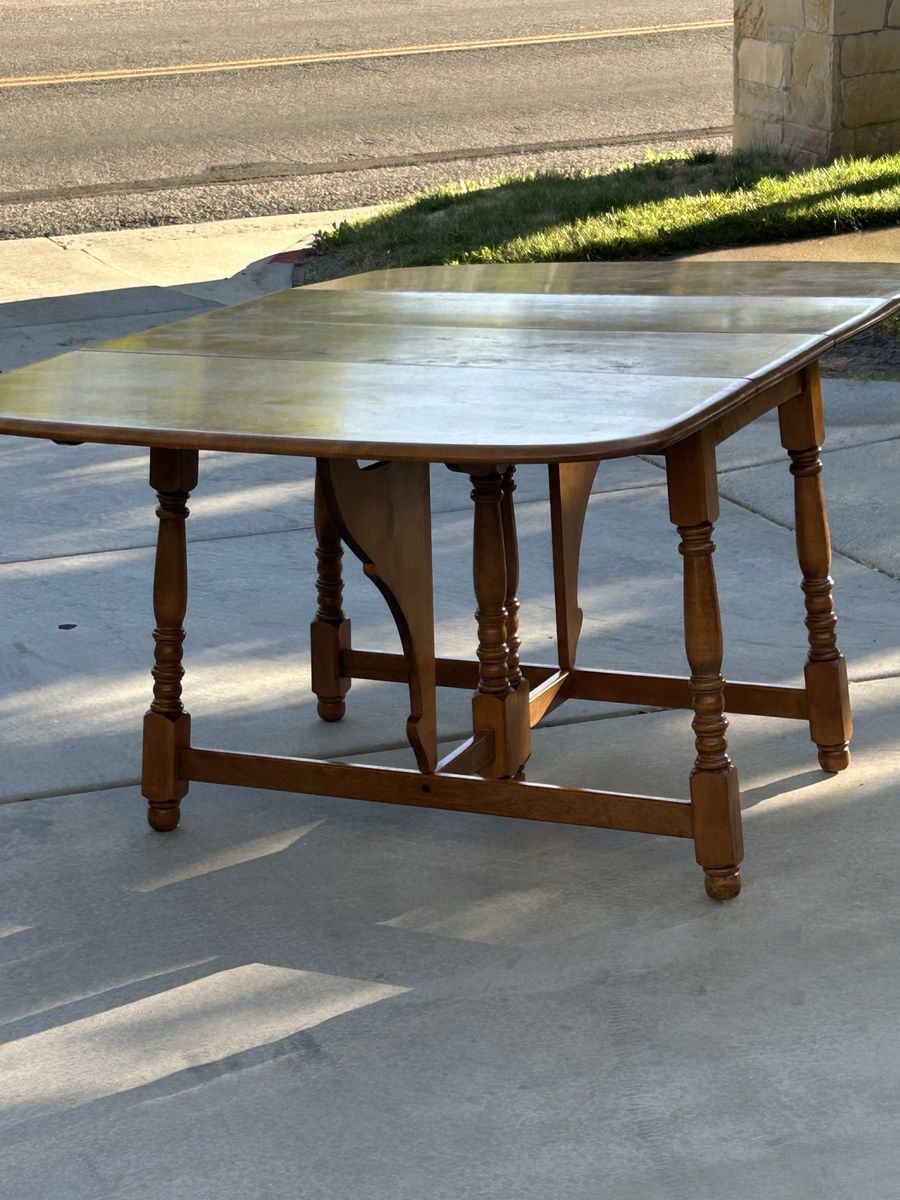 Drop-Leaf Table | Dining Tables | KSL Classifieds