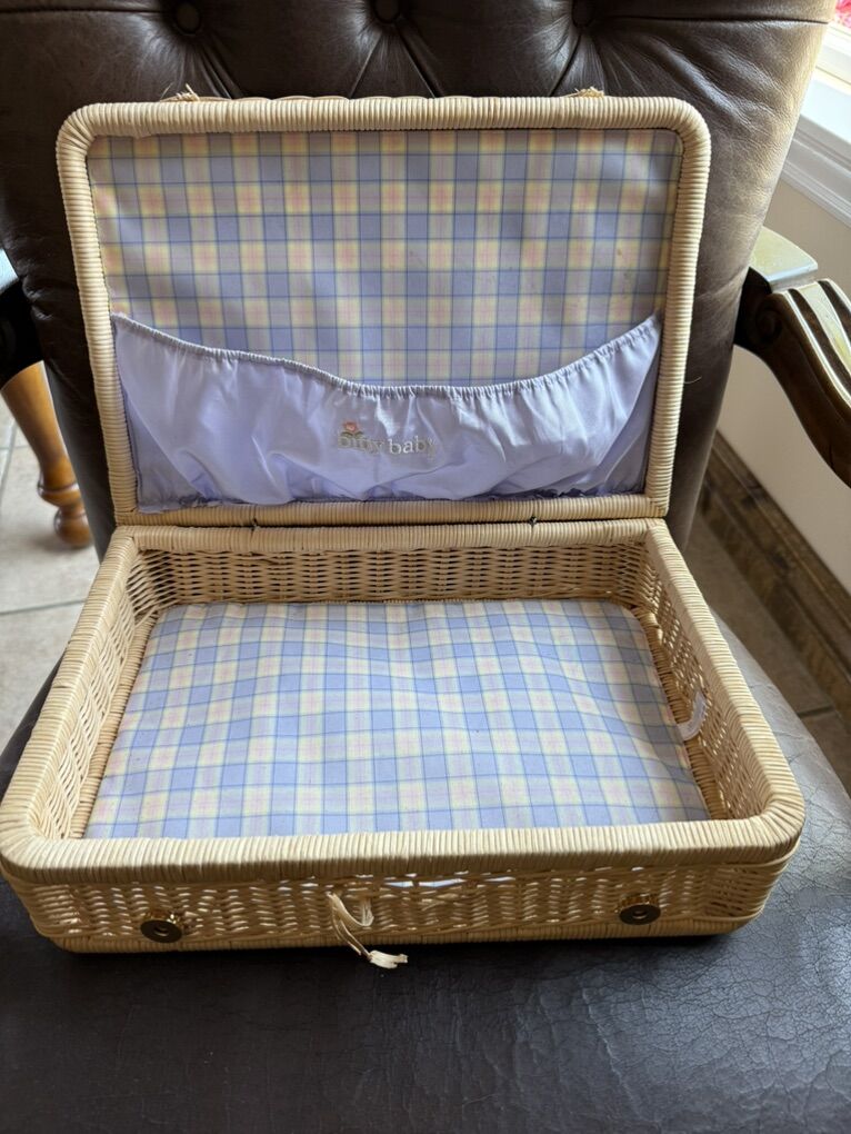 American Girl Bitty Baby Basket | Dolls | KSL Classifieds