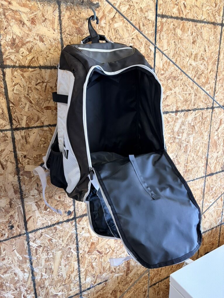 Easton Baseball / Softball Bag | Other General Sporting Goods | KSL ...