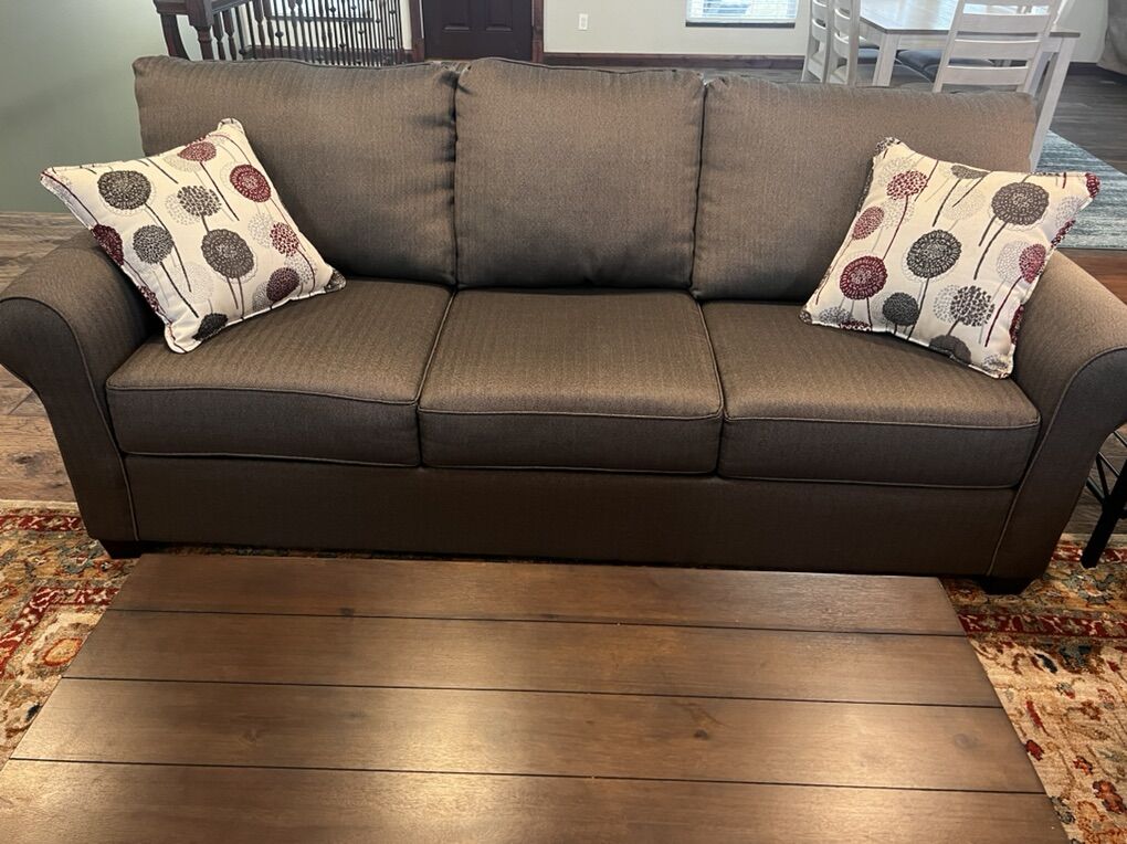 Living Room Set | Couches and Loveseats, Fabric | KSL Classifieds