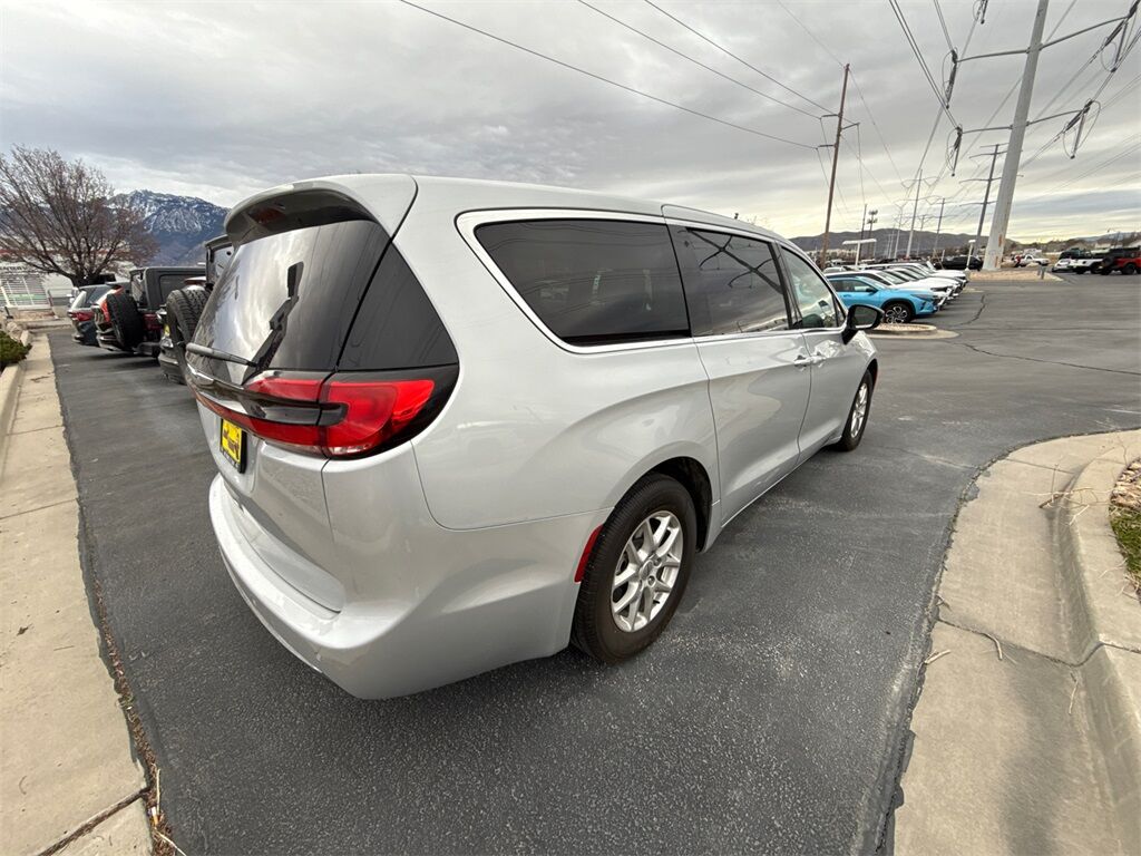 2024 Chrysler Pacifica Touring L in Draper, UT | KSL Cars
