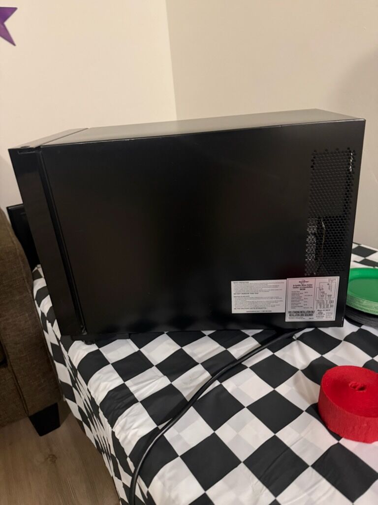 Koolatron 6 bottle Wine Cellar | Refrigerators & Freezers | KSL Classifieds