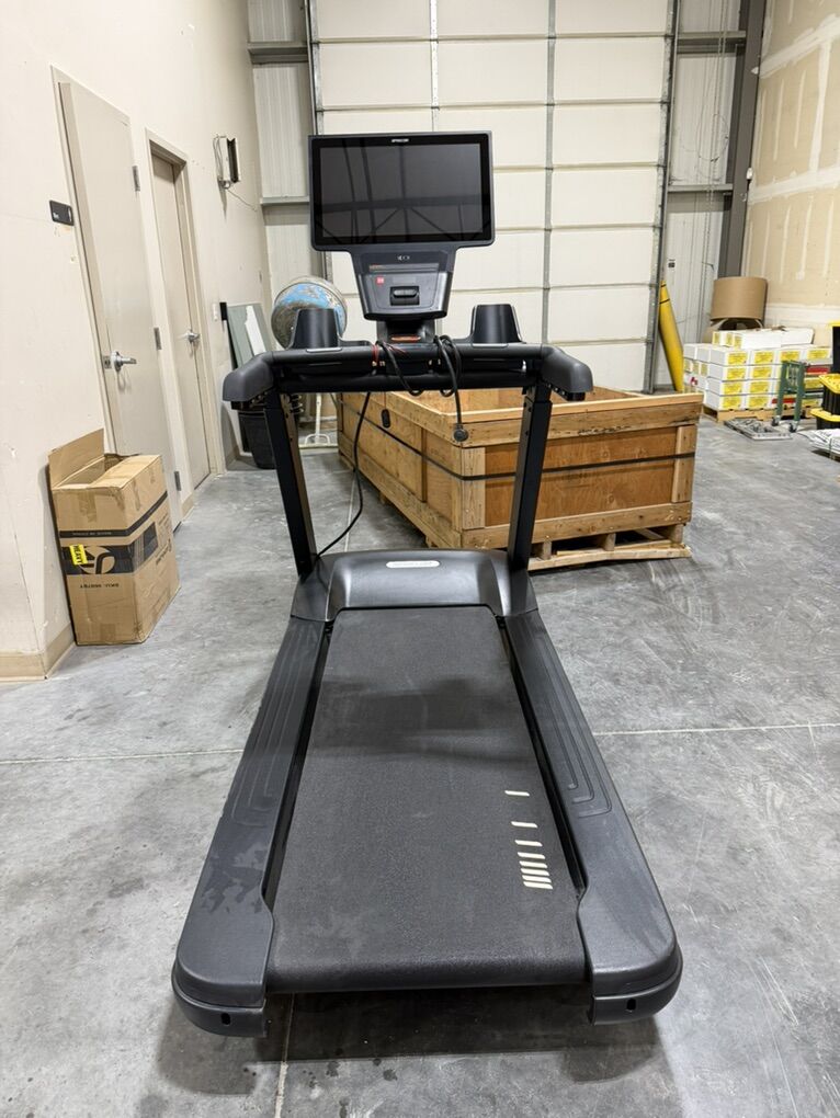 Like-New Precor TRM 885 Treadmill for Sale | Treadmills | KSL Classifieds