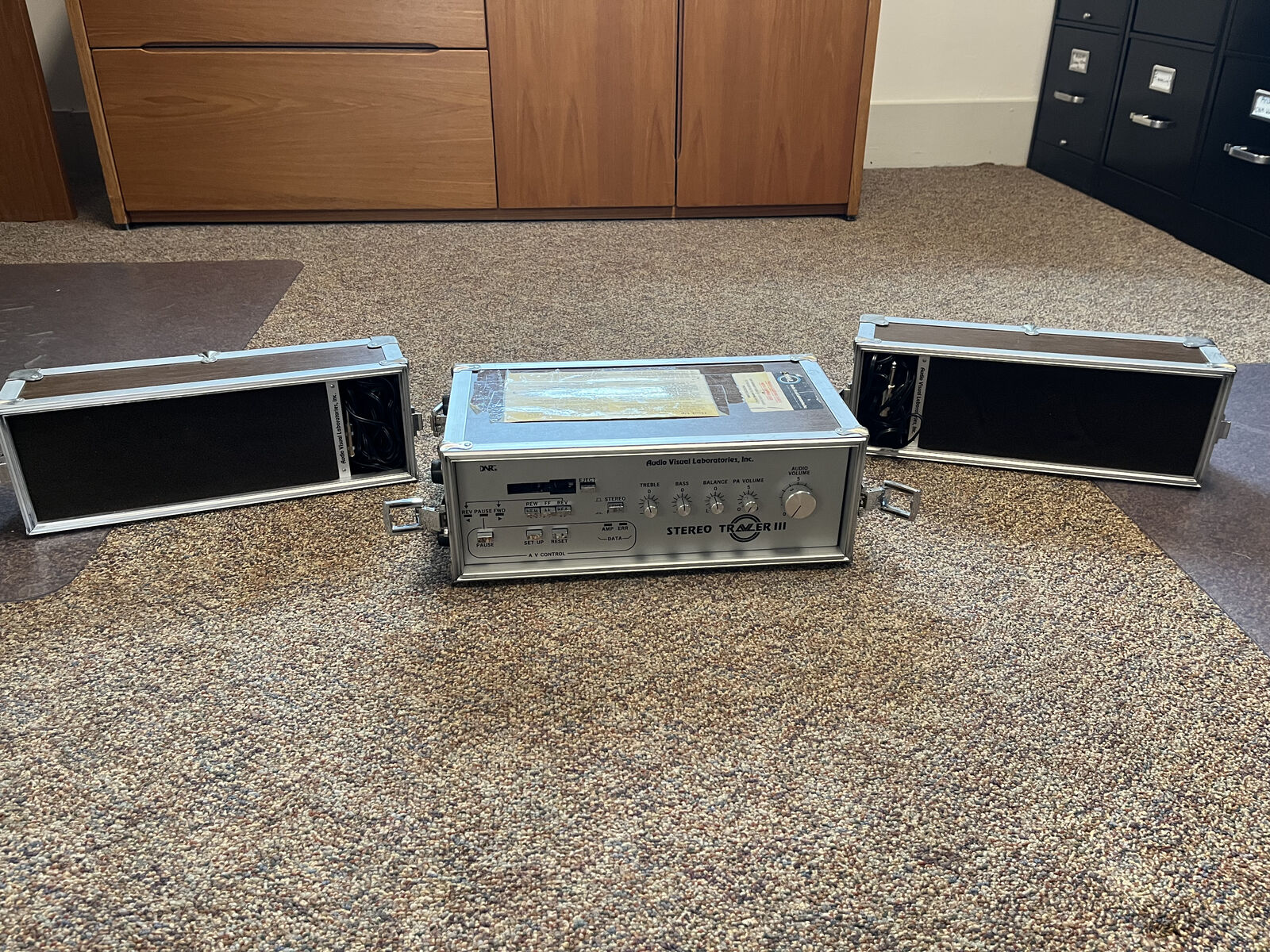 Slide projectors and portable speakers with stand | Other Electronics ...