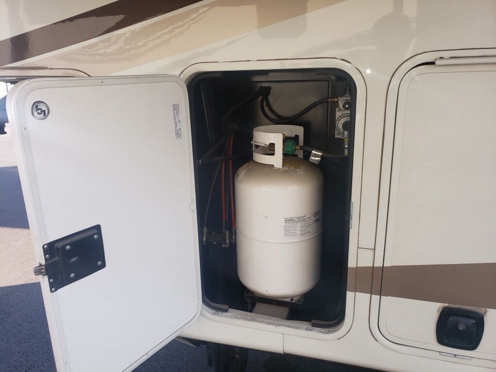 2016 Heartland Landmark 365 5th Wheel Camper | Travel Trailers, 5th ...