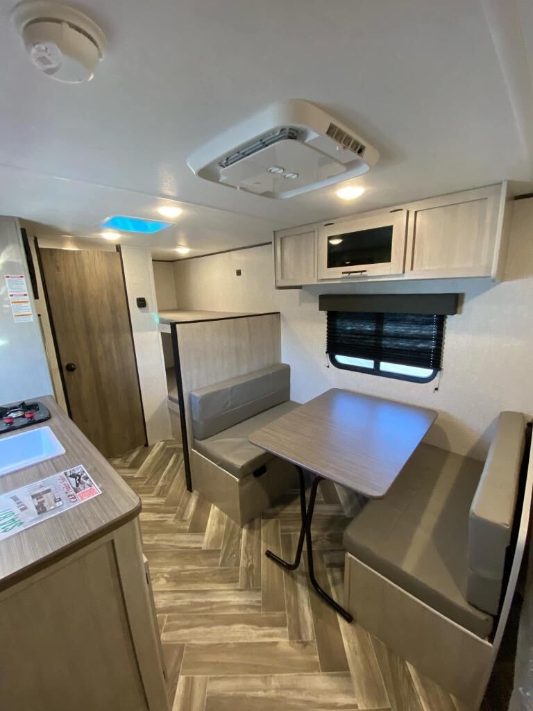 New 2025 CrossRoads RV Zinger Lite Affordable Travel Trailer with Rear ...