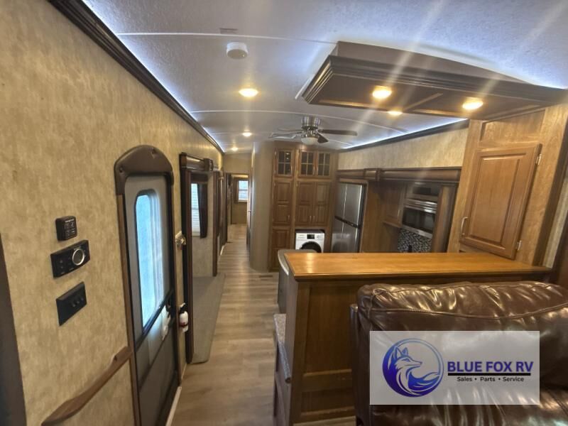 Used 2015 Keystone RV Montana 3710 FL | Travel Trailers, 5th Wheel ...