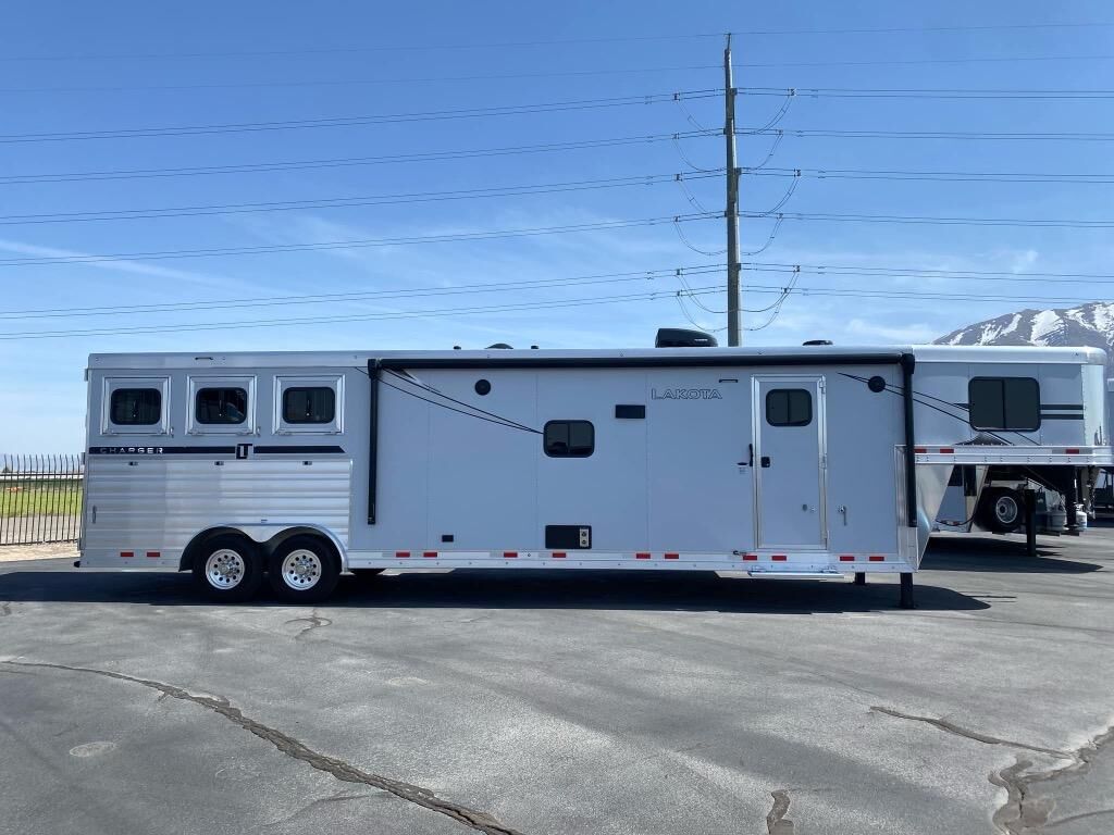 New 2025 Lakota Charger 3 Horse Trailer with 15' Living Quarters ...