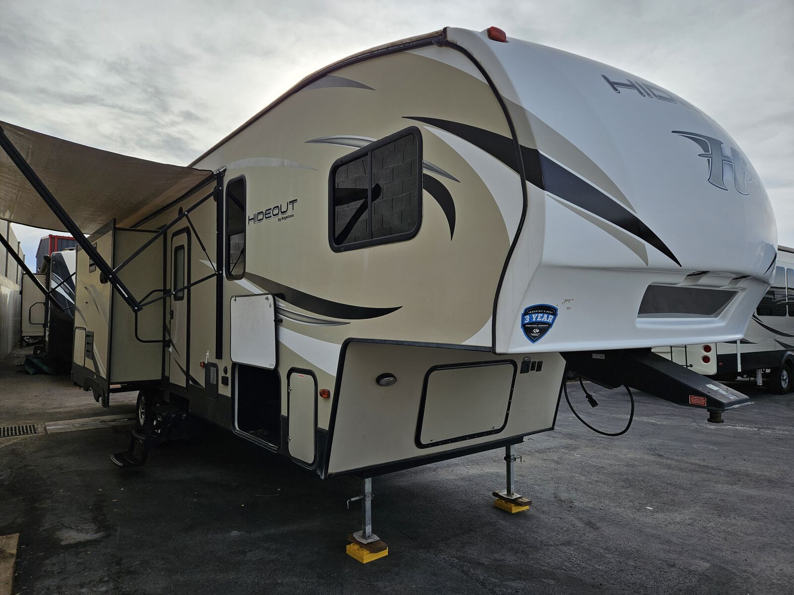 2018 Keystone Hideout 299RLDS Fifth Wheel | Travel Trailers, 5th Wheel ...