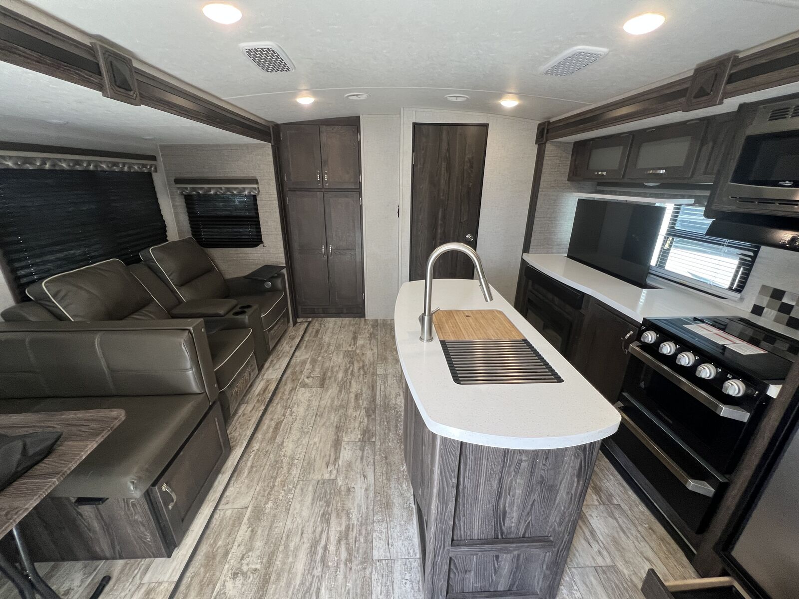 2020 HIGHLAND RV MESA RIDGE 312BHS | Travel Trailers, Bumper Pull | KSL ...