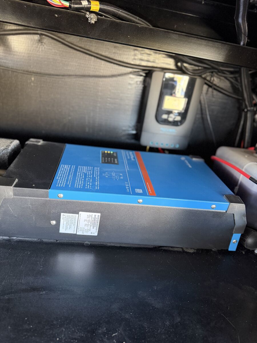 2022 Alliance Valor 40V13 | Travel Trailers, Toy Hauler | KSL Classifieds