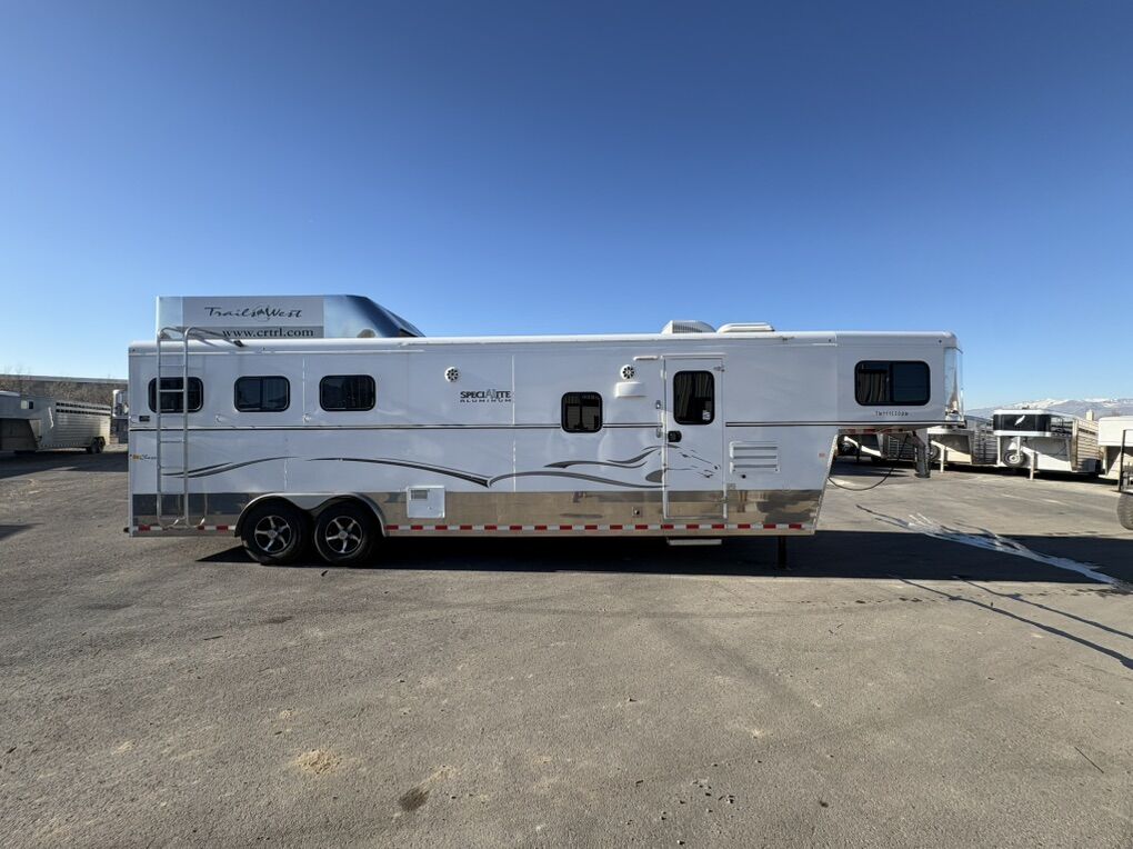 2016 Trails West 3 hr Living Quarters | Horses/Livestock, Trailers ...