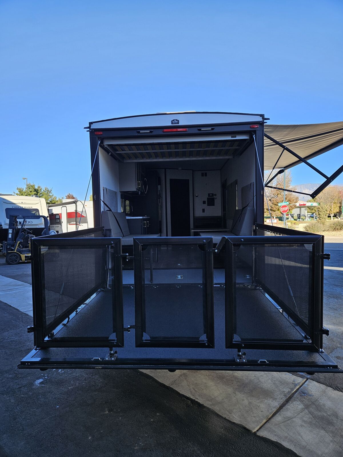 New 2026 XLR Boost 2514B Toy Hauler 14ft Garage! Solar! Huge Discount ...