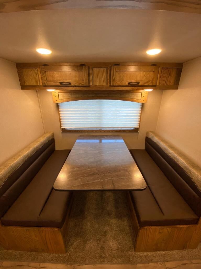 New 2025 Lakota Charger 3 Horse Trailer with 15' Living Quarters ...