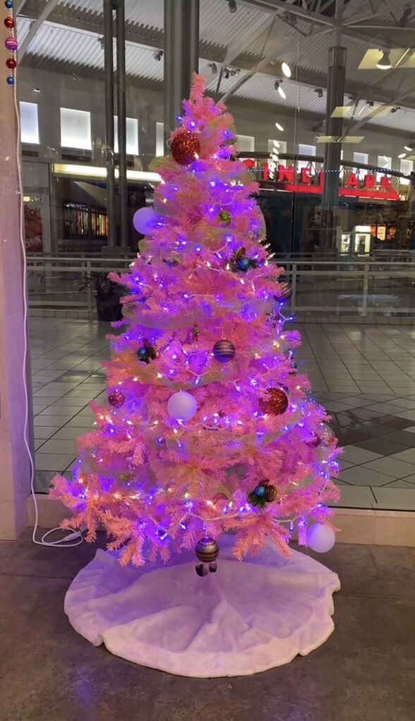 Pink 6 Ft Christmas Tree | Seasonal\Holiday Decorations | KSL Classifieds