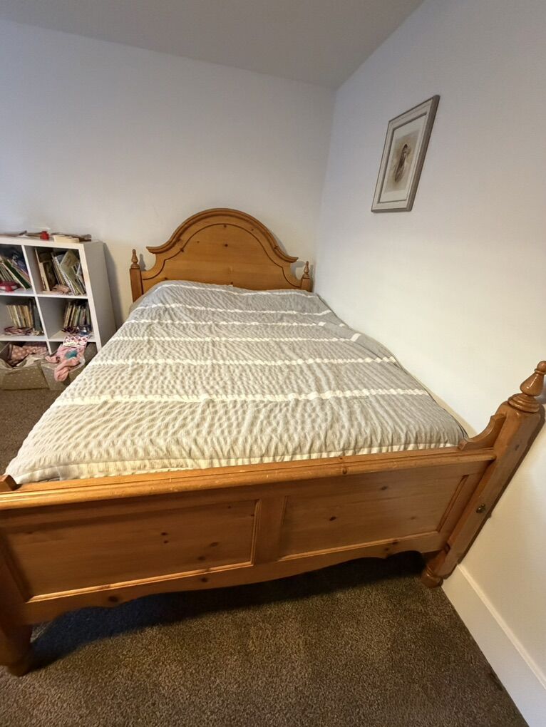 Light Wood Queen Bedroom Set | Bedroom Sets | KSL Classifieds