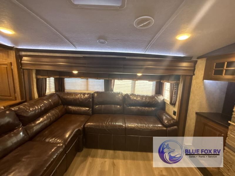Used 2015 Keystone RV Montana 3710 FL | Travel Trailers, 5th Wheel ...