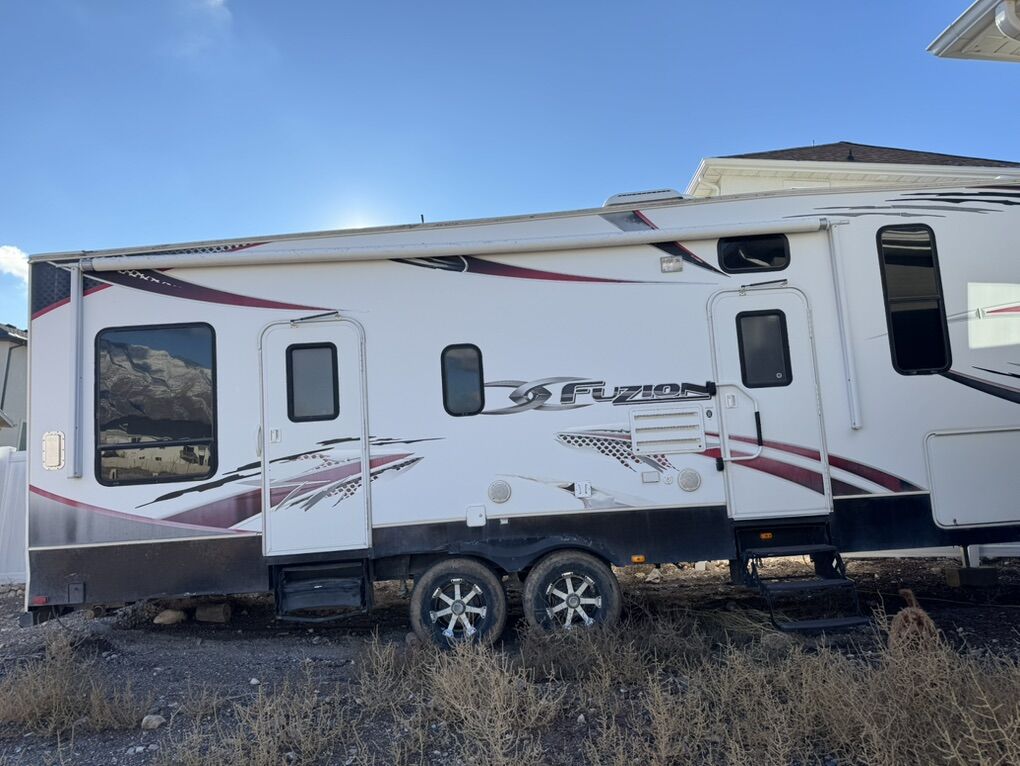 2011 Keystone Fuzion 320 | Travel Trailers, Toy Hauler | KSL Classifieds