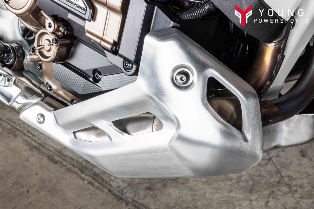 2025 Honda Africa Twin Adventure Sports ES DCT | Motorcycles, Road ...