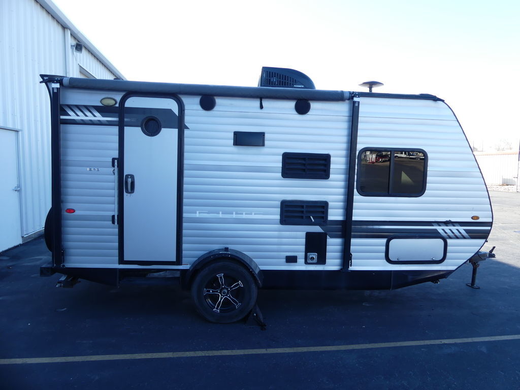 2019 Travel Lite Falcon Lite FL-18RB | Travel Trailers, Bumper Pull ...