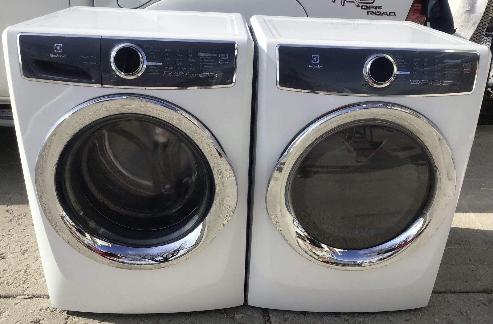 FREE DELIVERY HIGH END SUPER CAPACITY STEAM STACKABLE ELECTROLUX FRONT LOAD WASHER & DRYER SET ...