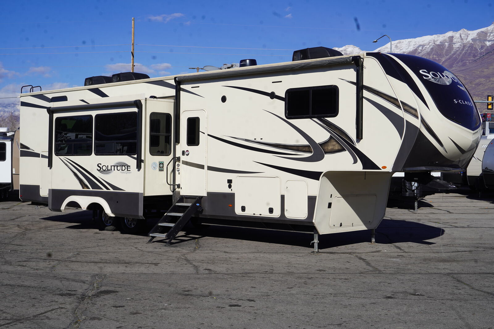 2021 Grand Design Solitude 3950BH-R | Travel Trailers, 5th Wheel | KSL ...