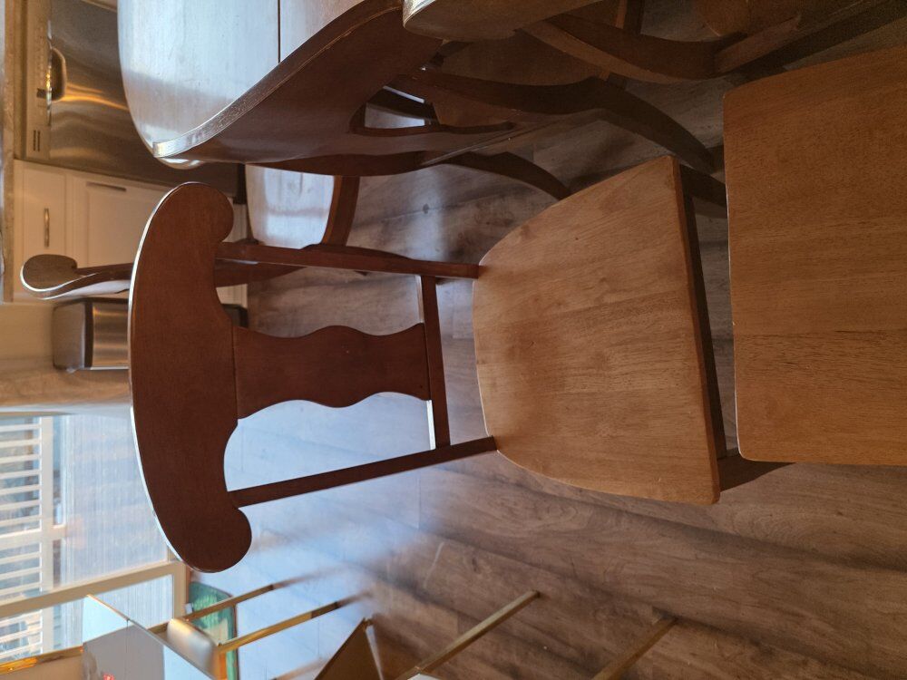 EXPANDABLE WOODEN DINING TABLE + 8 CHAIRS | Dining Tables | KSL Classifieds