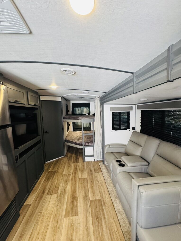 2022 Keystone Bullet Ultra Lite SOLAR | Travel Trailers, Bumper Pull ...