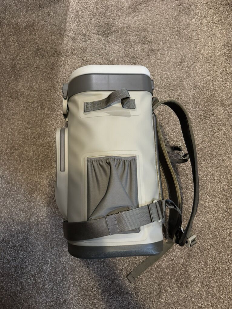 Bass Pro Cooler Back Pack | Backpacks and Gear Bags | KSL Classifieds