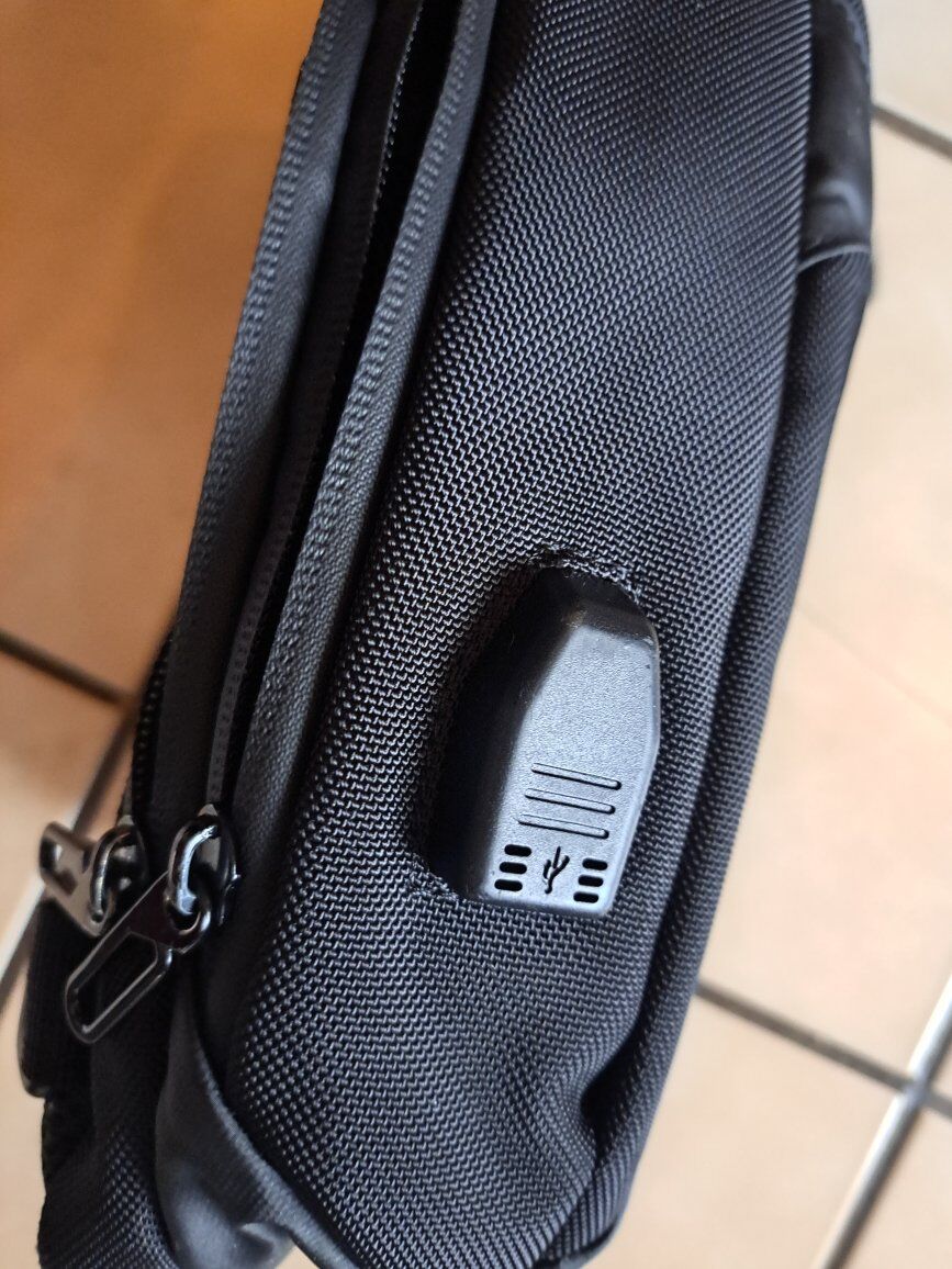 Nice black Ozuko cross body bag | Luggage & Bags | KSL Classifieds
