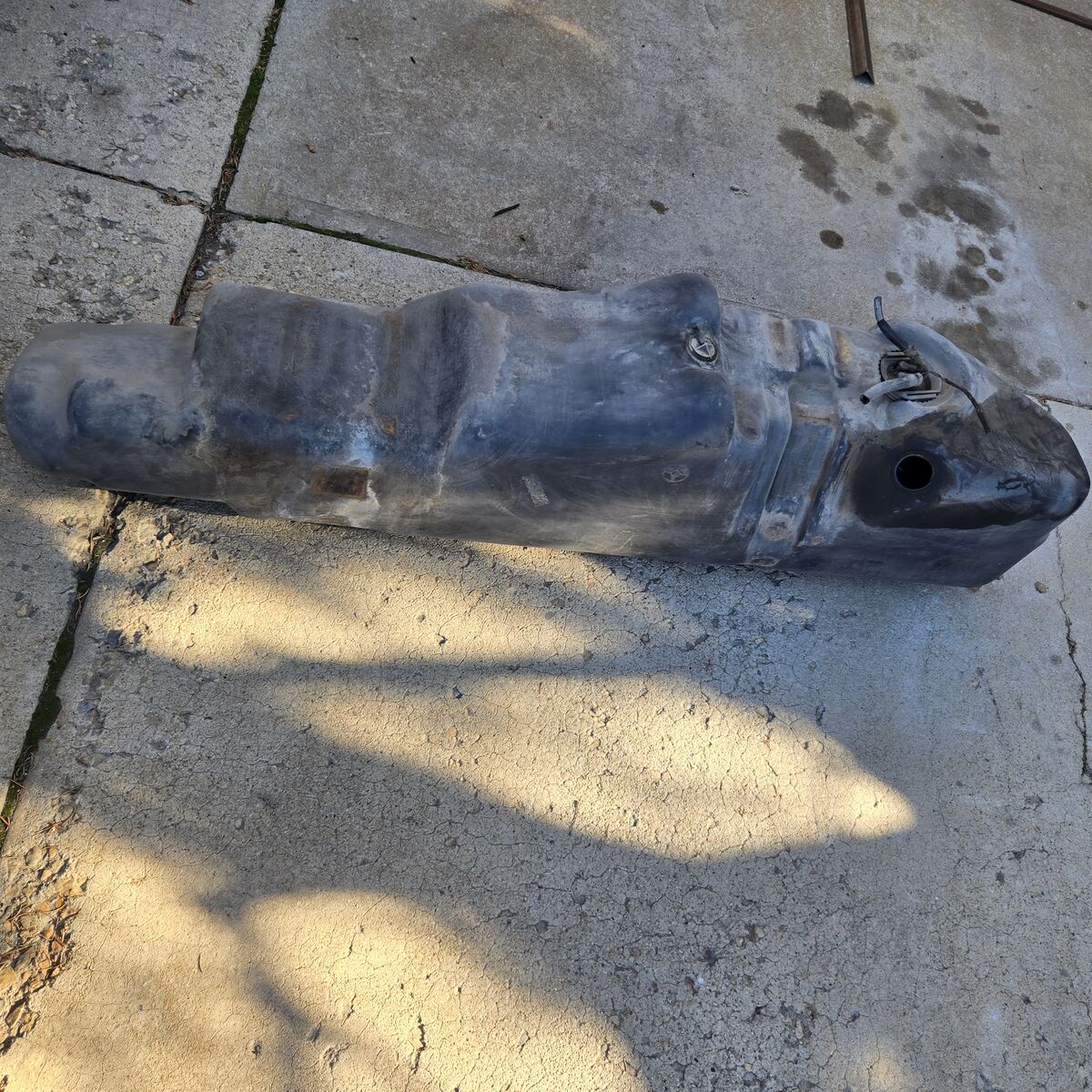 30 gallon plastic gas tank from 1986 Dodge D250 | Auto Accessories ...